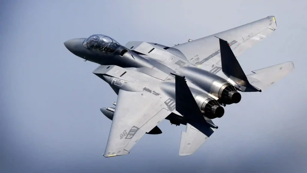 بوينغ تعرض طائرات F-15EX على السعودية لتنافس طائرات رافال الفرنسية ويوروفايتر تايفون - موقع ...